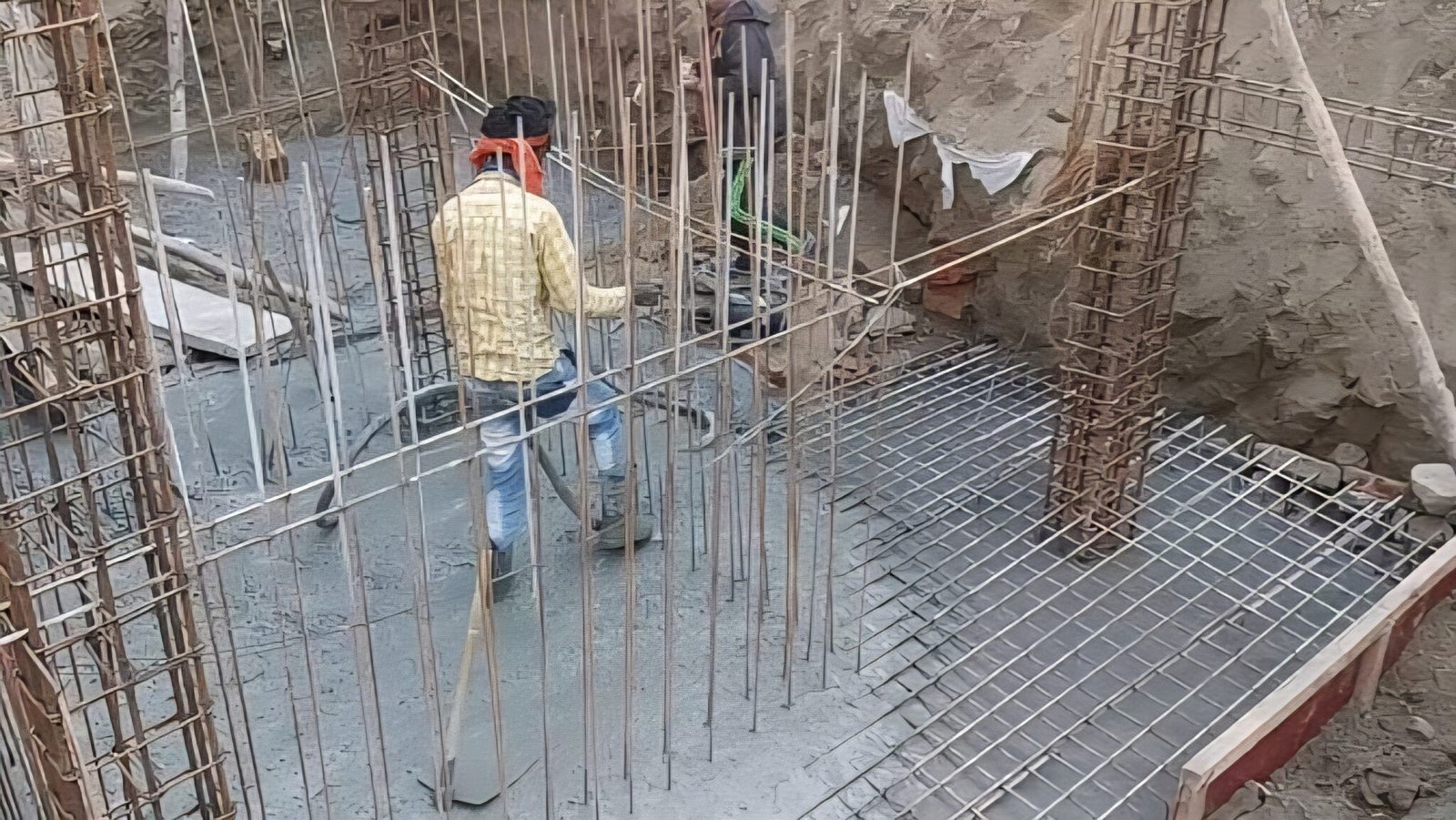 What Is a Raft and Mat Foundation: Types, Advantages, Disadvantages ...